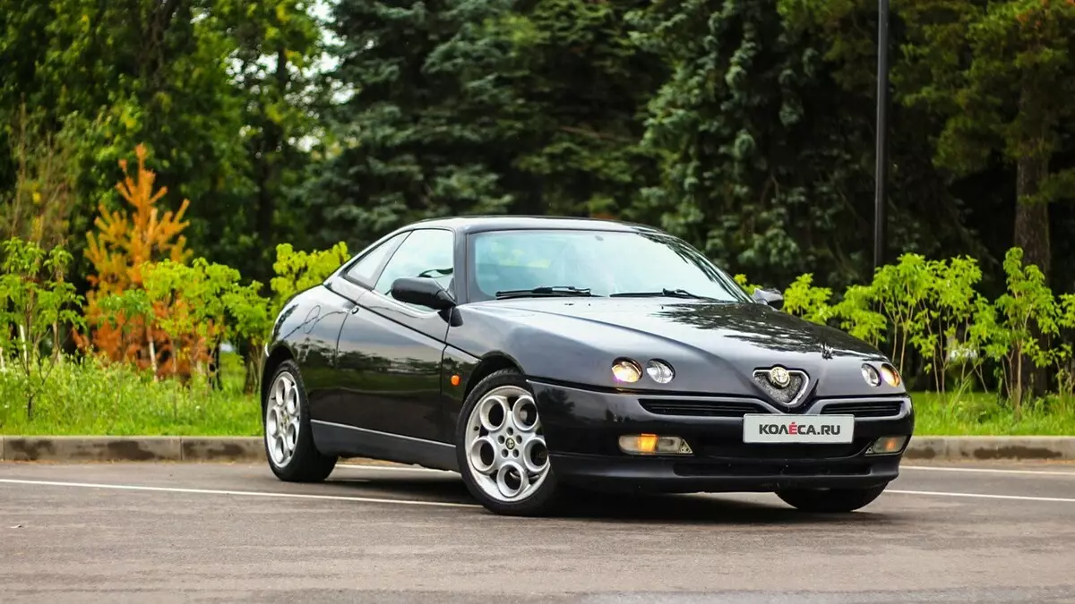 Alfa Romeo GTV аз се сесят (5)