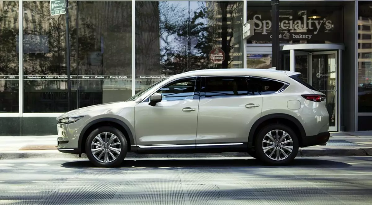 The Mazda CX-8 trigger crossover has been updated in the homeland: richer and with a more powerful diesel 21861_17