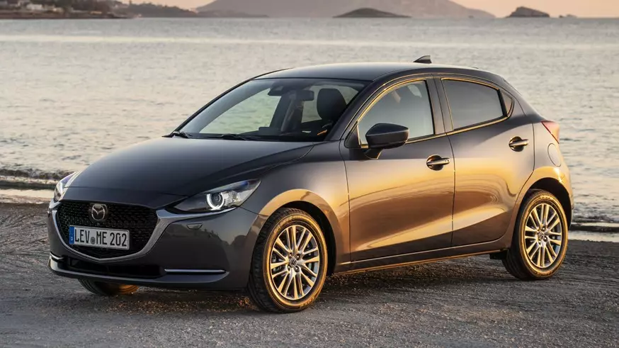 Mazda bind aan Toyota Yaris en sal dit in Europa verkoop 21864_1