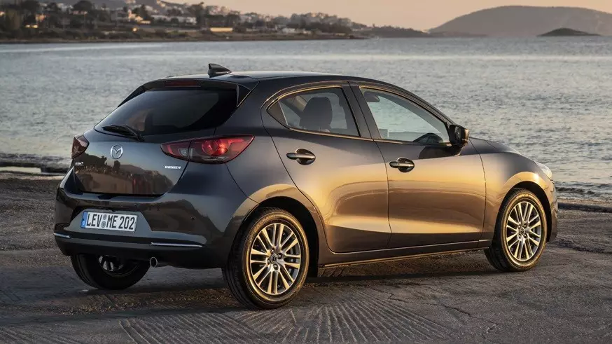 Mazda bind aan Toyota Yaris en sal dit in Europa verkoop 21864_2