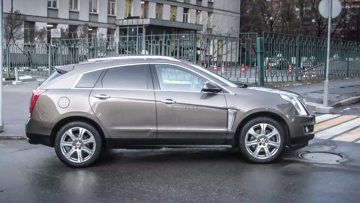 Cadillac SRX: суспензия, электр желілеріндегі жырту, үнсіз блоктарды скрининг 21877_3