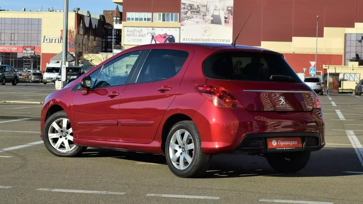 Гід па куплі Peugeot 308 21880_31