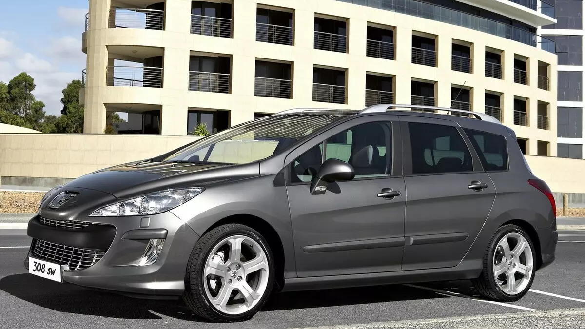 Pět důvodů k lásce a nenávisti Peugeot 308 21882_3