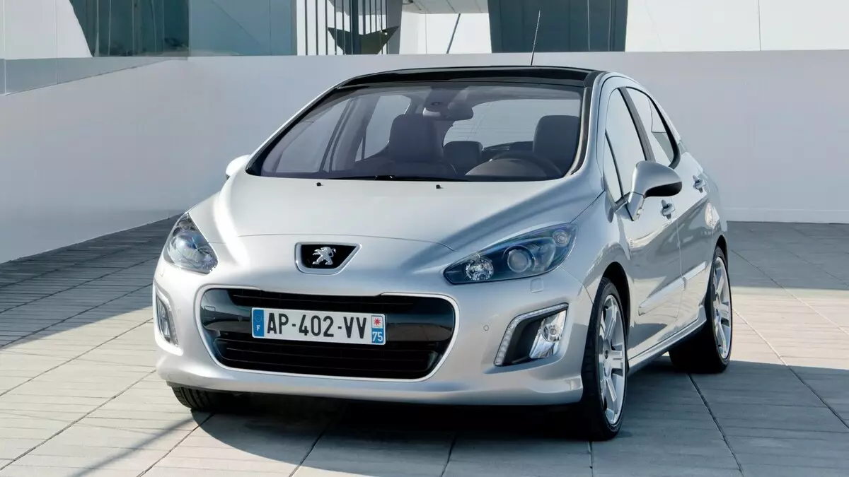 Pět důvodů k lásce a nenávisti Peugeot 308 21882_5