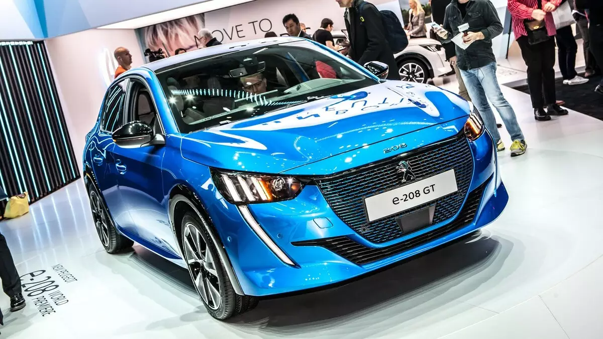 Ажыятаж, ды не наш? Агляд і відэа новага Peugeot 208 21918_1