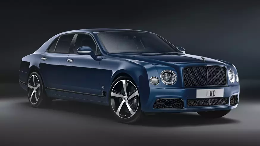 Bentley ემზადება ახალი კროსოვერი, რომელიც იქნება ფლაგმანი მმართველი 21944_1