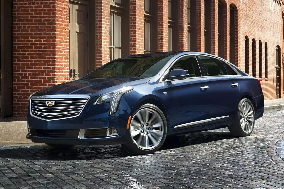 Cadillac XTS.