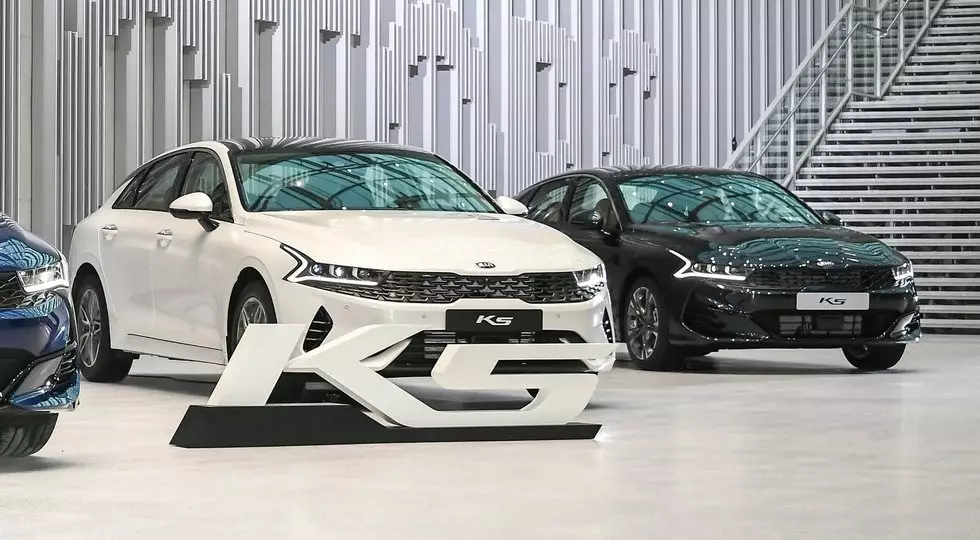 Yeni Kia Optima beklenenden daha erken ortaya çıktı: Sonata Motor Fastbek 22118_3