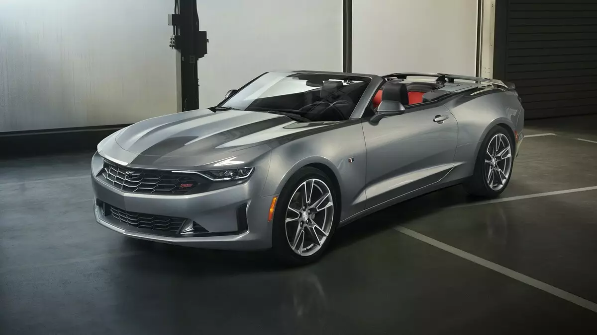 Ngo-2019 Camaro RS 'I-Front-End Styling entsha, kufaka phakathi i-fascia, g