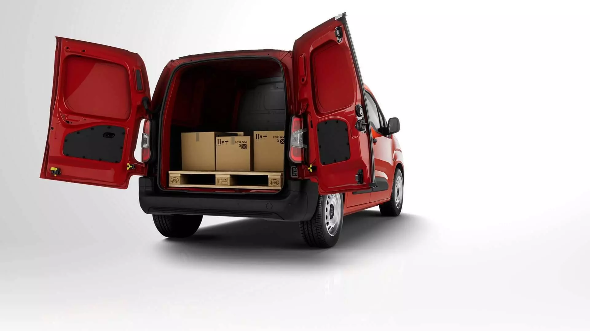 Նոր Opel Combo- ն, Citroen Berlingo- ն եւ Peugeot- ի գործընկերը բարձրացրել են բեռի հզորությունը 22191_5