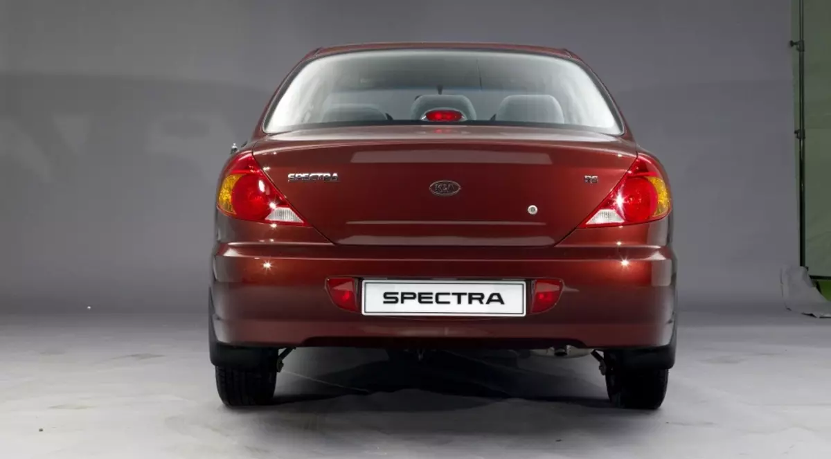 Как да купите употребявани Kia Spectra 2221_5