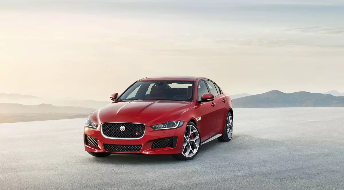 Jaguar gwara nkọwa banyere Xe mmefu ego sedan 22223_2