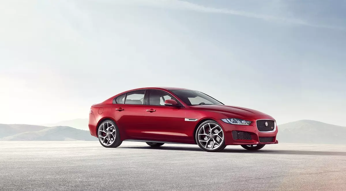 Jaguar gwara nkọwa banyere Xe mmefu ego sedan 22223_6