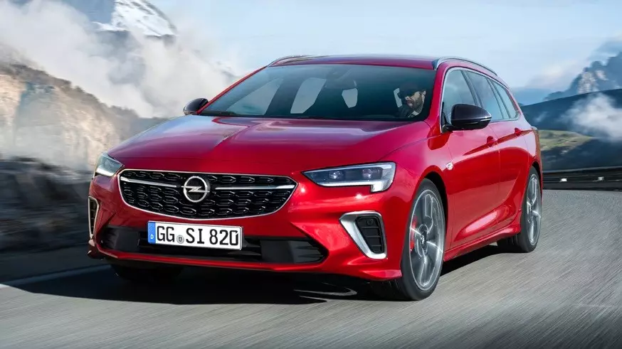 Opel eguneratu insignia: gasolina eta diesel motor batzuk, baita 