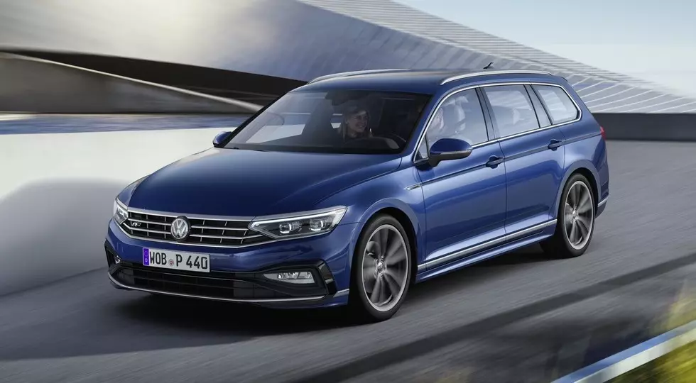 Ztráta kupujících VW Passat: téměř beze změny v designu, ale s 