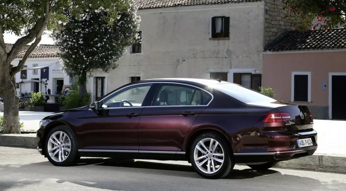 Volkswagen saglabāts Passat-2020: vecā platforma MQB un tikai viens motors 22274_13