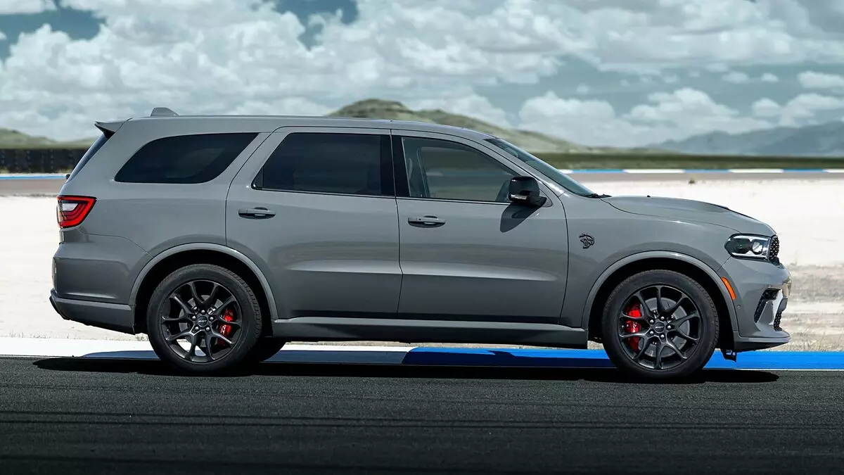 Dodge Durango знову оновився і обзавівся 720-сильною версією SRT Hellcat 22319_14