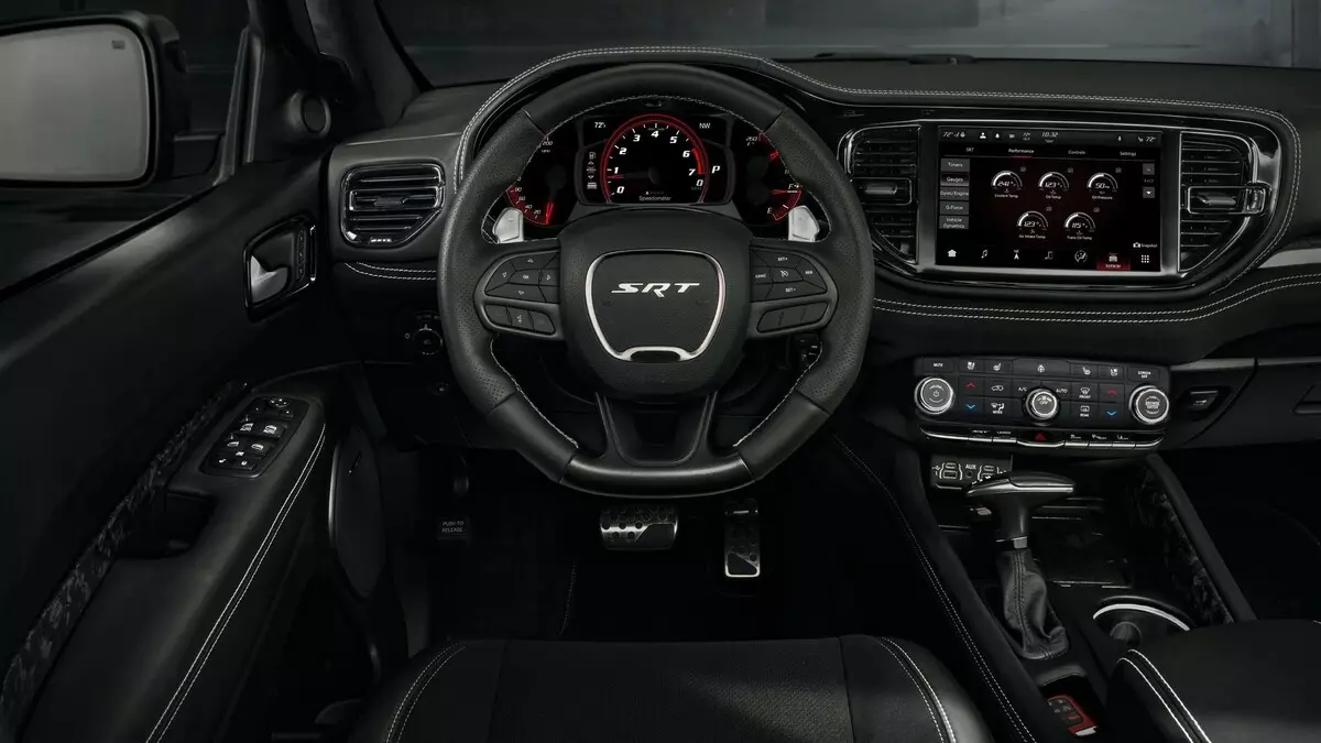 Dodge Durango znovu obnovil a dostal 720-silnou verzi SRT Hellcat 22319_2