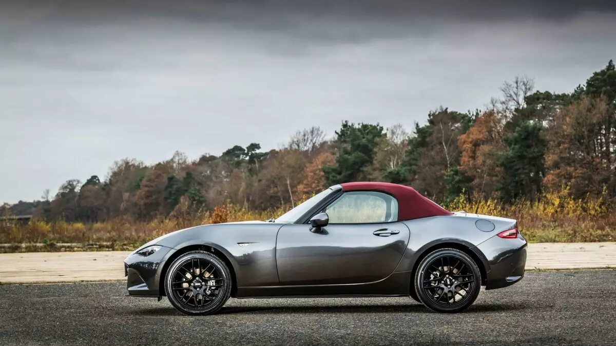 Rostter Mazda MX-5 recibió una versión 