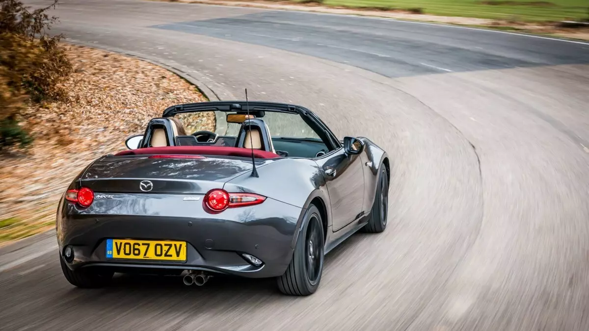 Rostter Mazda MX-5 recibió una versión 