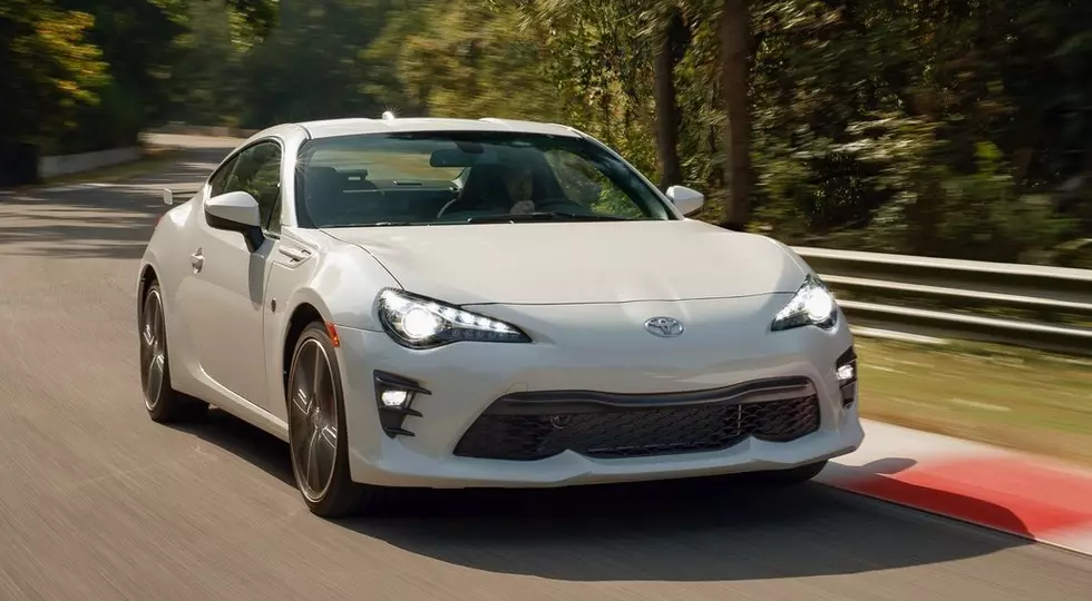 Новае купэ Subaru BRZ раскрыюць восенню: па-ранейшаму ў сваяцтве з Toyota, турбомотор пад пытаннем 22381_5