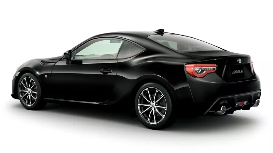 Toyota GT86 ọgbọ: Aha ọhụrụ, ikpo okwu ndị ọzọ na moto 22382_5