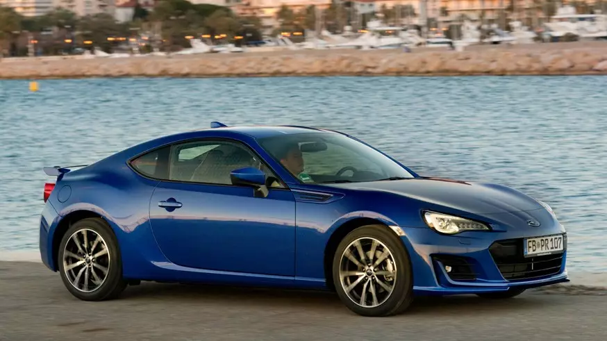 تويوتا ھازىر سۇبارۇنىڭ بەدىلىگە قەرز بېرىدۇ. يېڭى brz and GT86 كېلىدۇ 22383_3