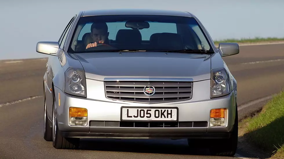 Ang Cadillac CTS '2005-07 alang sa merkado sa UK