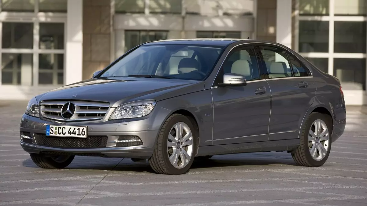 تصویر میں: مرسڈیز بینز (W204) '2010-11