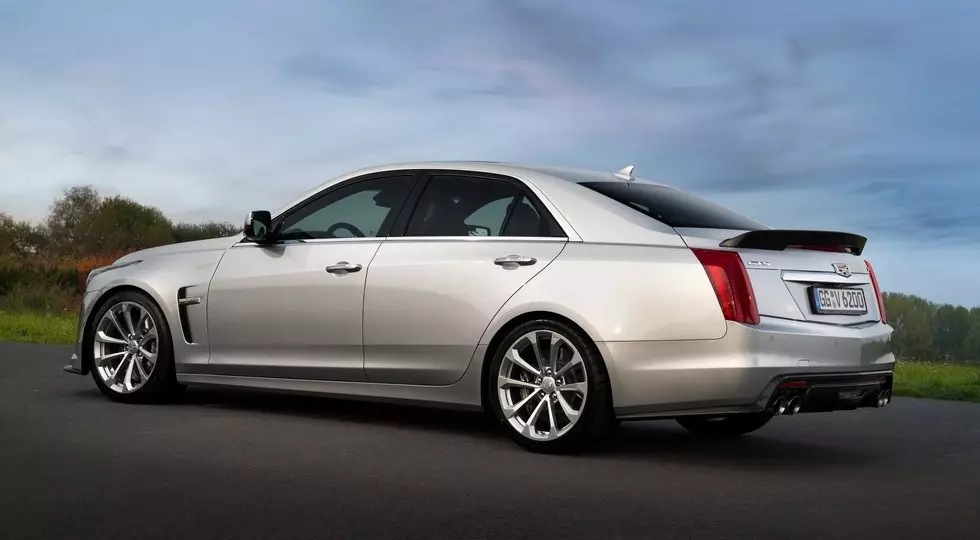 In Russia, sales of the superssenger CADILLAC CTS-V start 22403_2