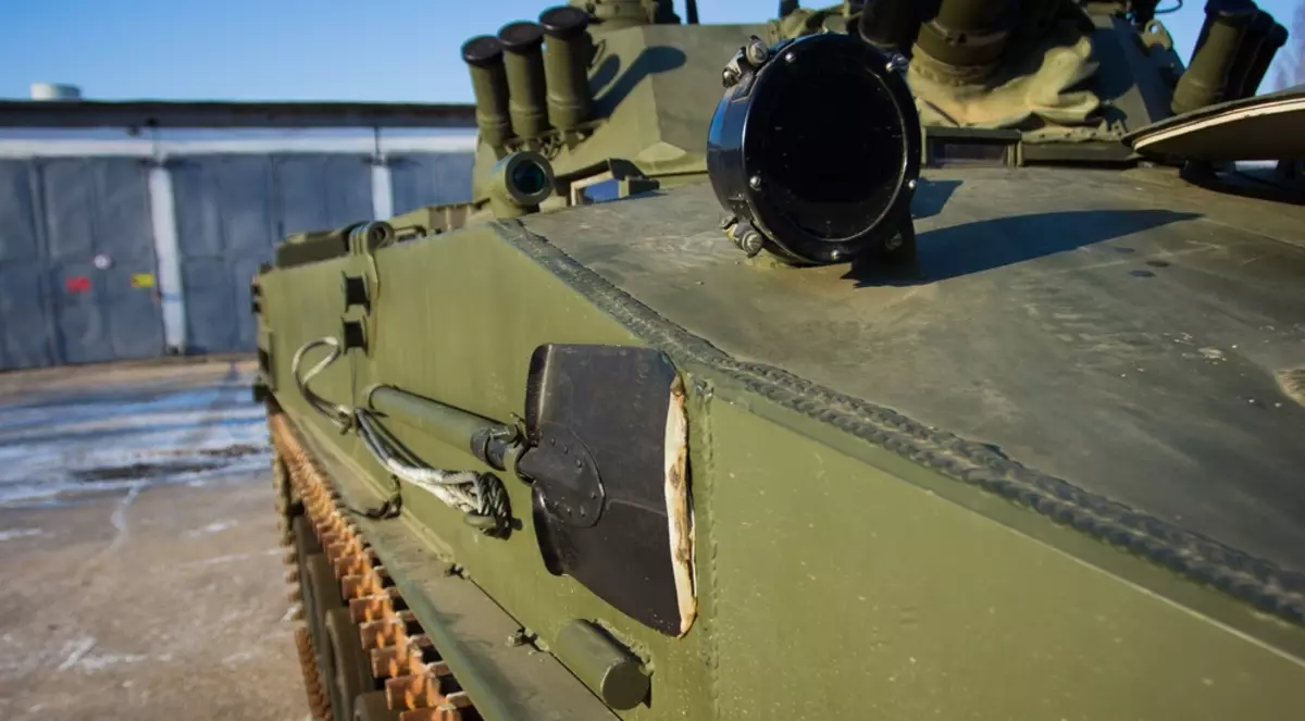 Neljäs lasku: Combat Ajoneuvon BMD-4M-projekti 