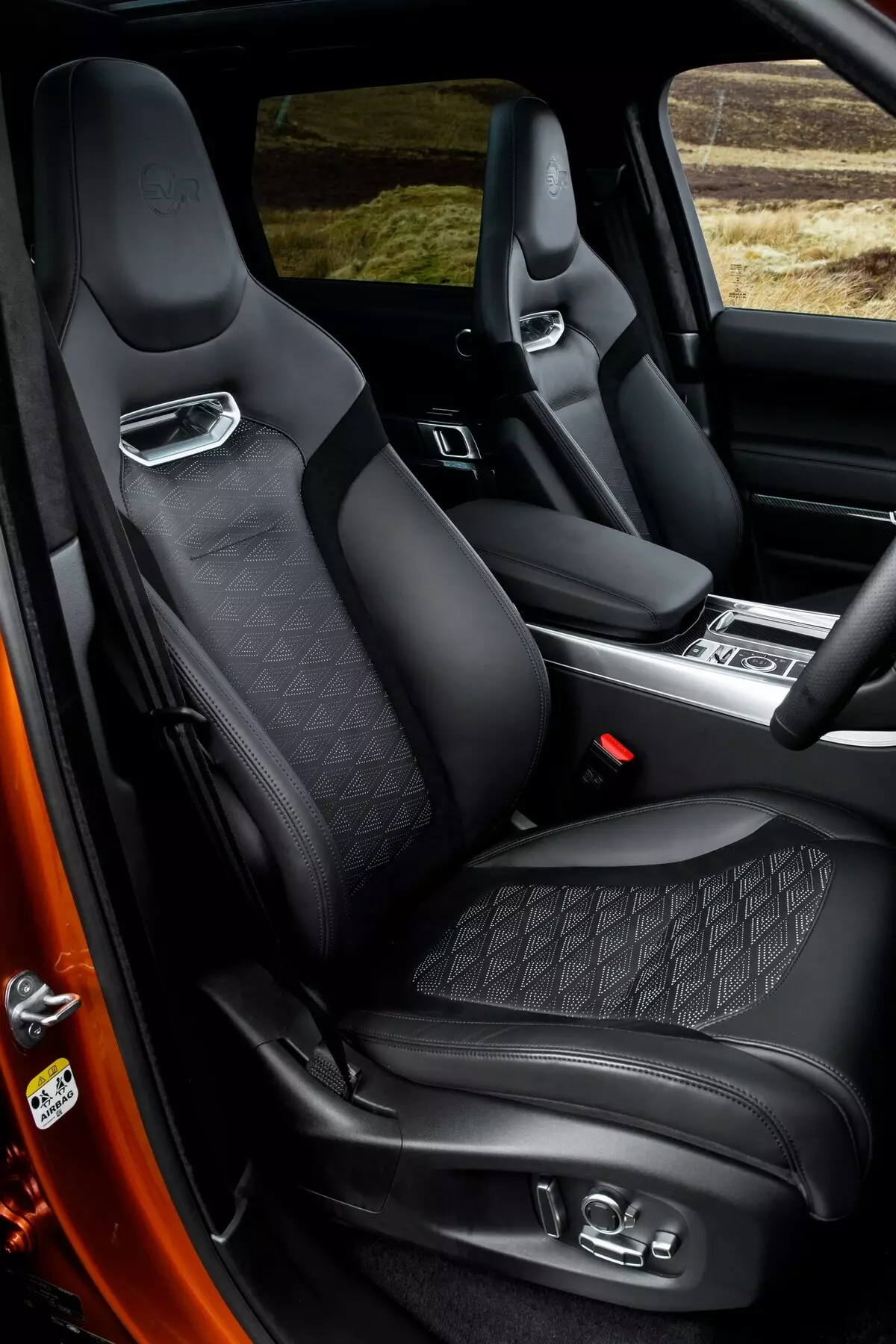 Range Rover Sport SVR Media Drive，2018年3月