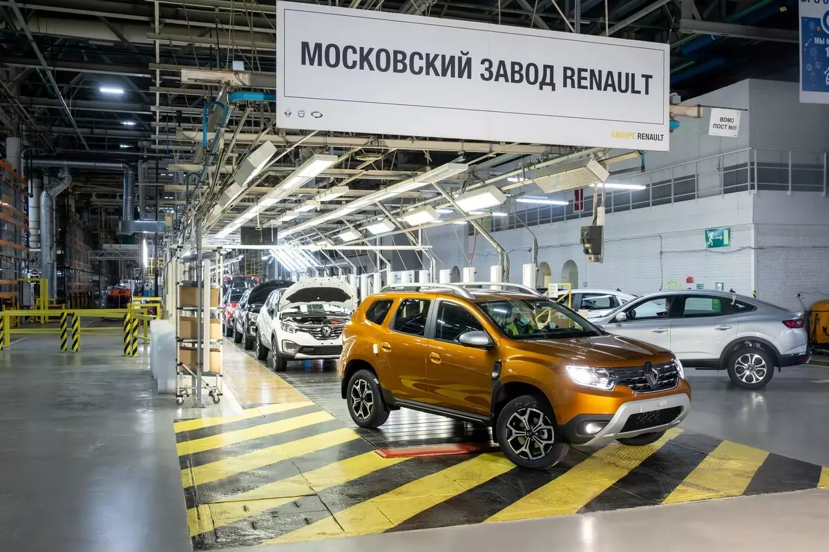 Na Russia, blesser dị na Renault ọhụrụ ga-apụta: Mmepụta malitere na Moscow 22501_1