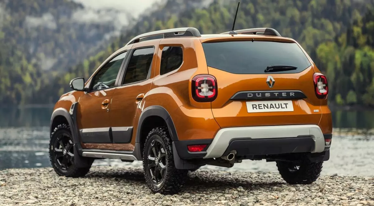 Nový Renault Duster pre Rusko sa zdalo na fotografii: Crossover Opakoval globálnu verziu 22504_9