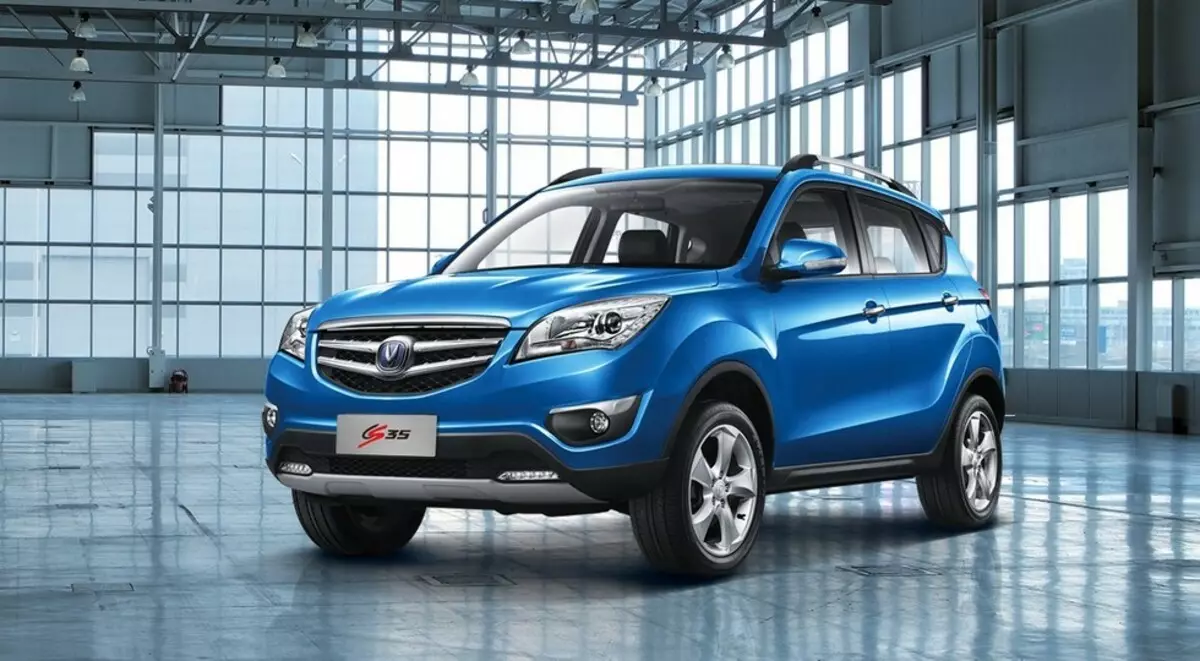 Changan เอารุ่นเก่าออกจากสหพันธรัฐรัสเซีย, SUV เรือธงใหม่, ซีดานและ CS35 และ CS55 สดใหม่กำลังจะมาถึง 22509_1