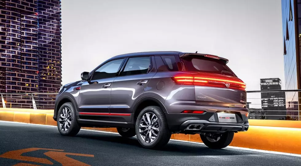 Changan เอารุ่นเก่าออกจากสหพันธรัฐรัสเซีย, SUV เรือธงใหม่, ซีดานและ CS35 และ CS55 สดใหม่กำลังจะมาถึง 22509_15