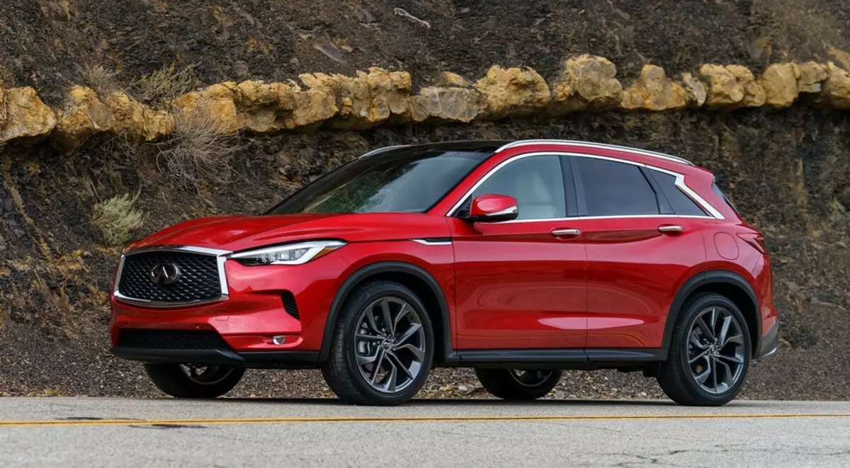 Infiniti دوباره Croupe QX55 را روشن کرد. Premiere در پاییز، اما قبل از شروع فروش هنوز دور است 22529_5