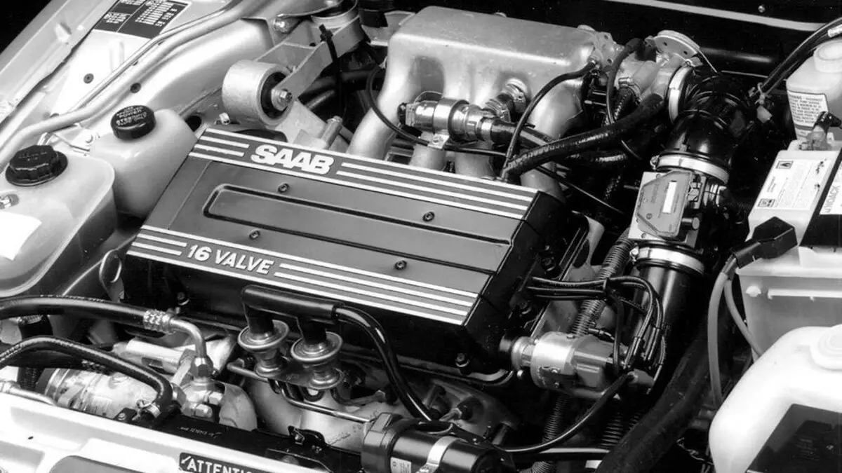 Talijanski dizajn, njemački motor i kaseta za paljenje: mitovi i činjenice o Saabu 9000 22555_19