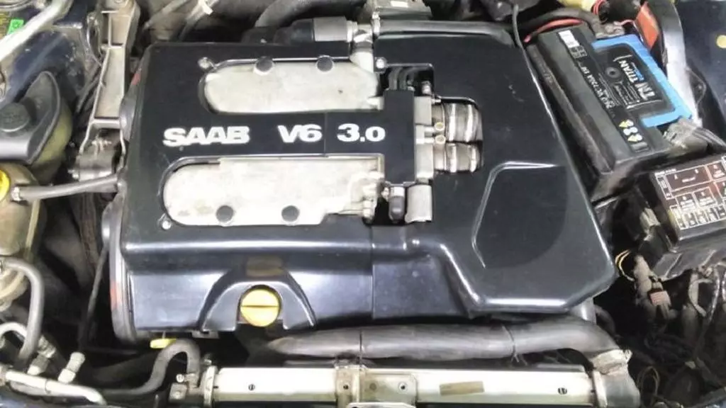 Italiensk design, tysk motor og tenningskassett: Myter og fakta om Saab 9000 22555_29