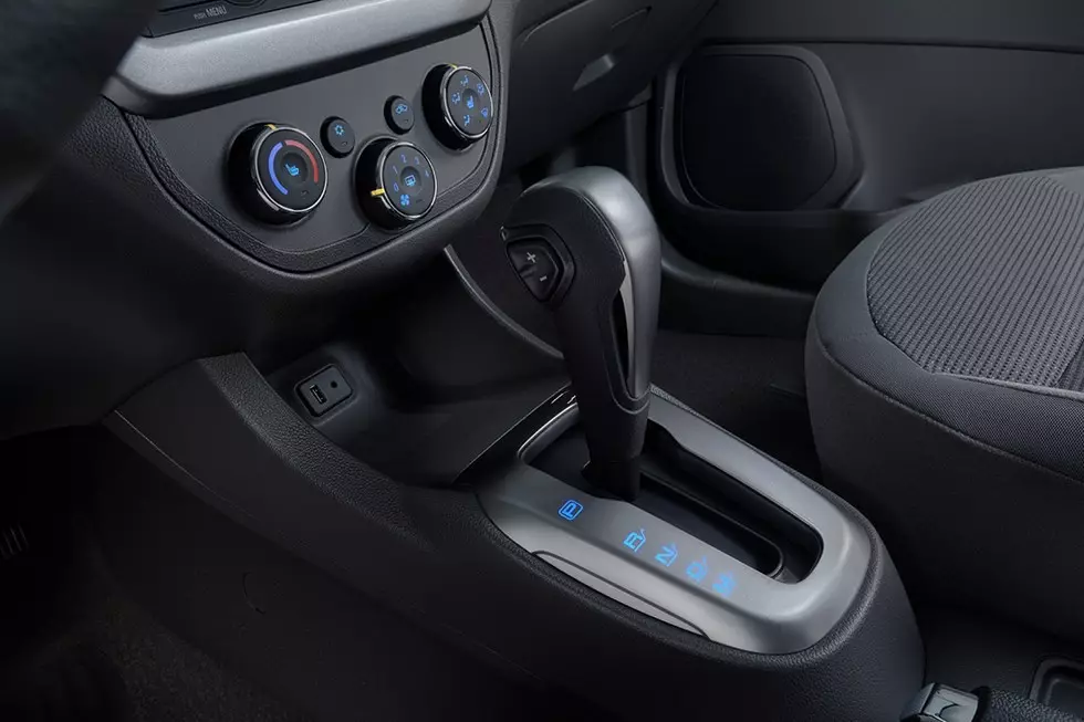 Trunk a automatické: Najprístupnejšie sedans-cudzie vozidlá s automatickou prevodovkou 22578_18