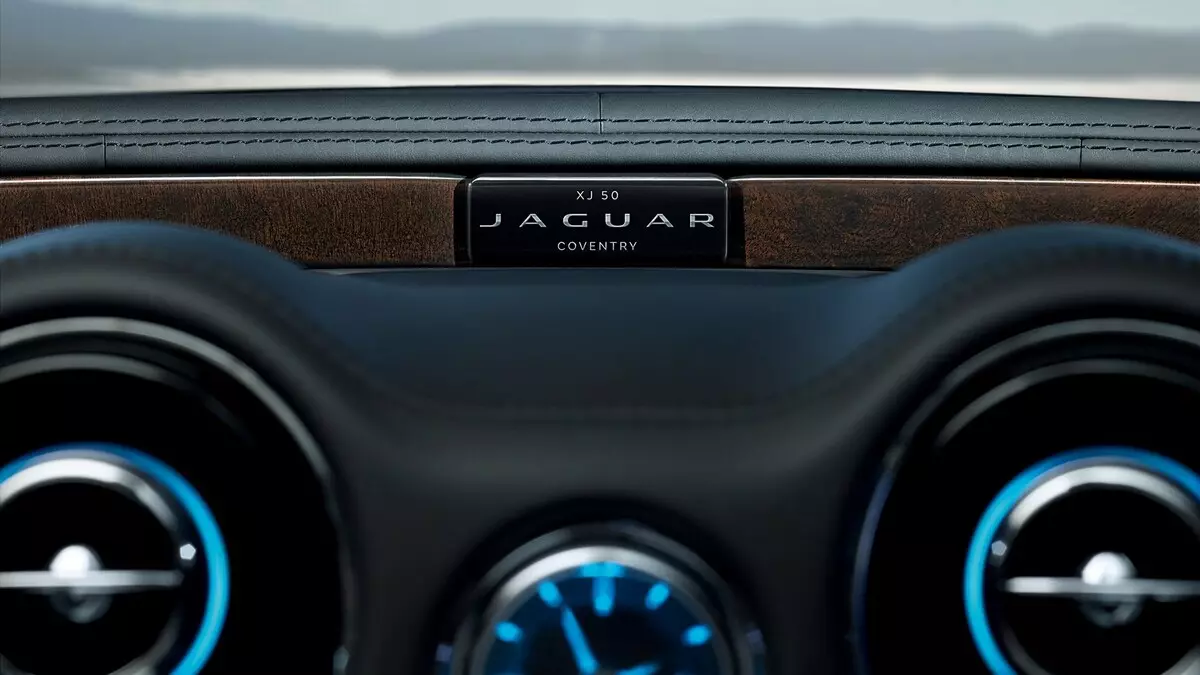 Jaguar празнува 50-годишнината на XJ Special 22748_8