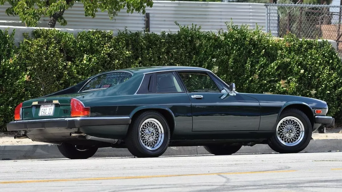 Geskiedenis Belegging: Ervaring van Jaguar XJ-SC 22750_28