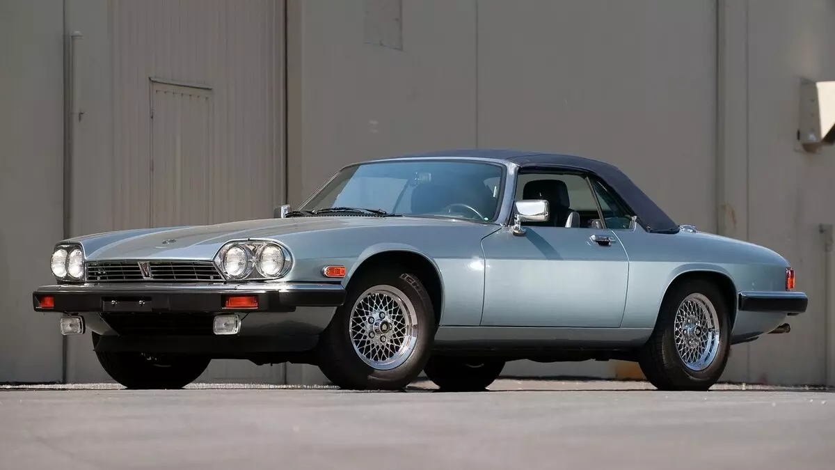 Ntinye ihe mere eme: Ahụmahụ nke Jaguar XJ-SC 22750_32