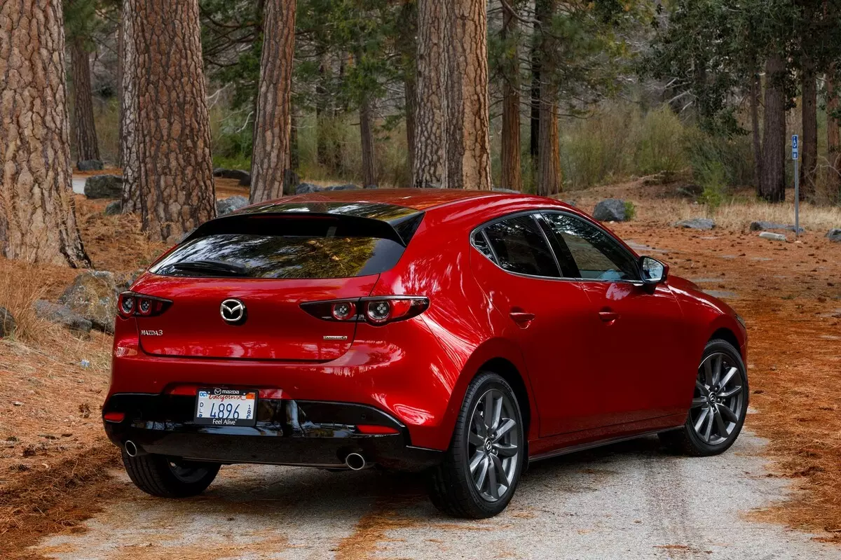 Mazda suspendirana zalihe za Rusiju Model Mazda 3 zbog djelovanja Ruske vlade 22796_3