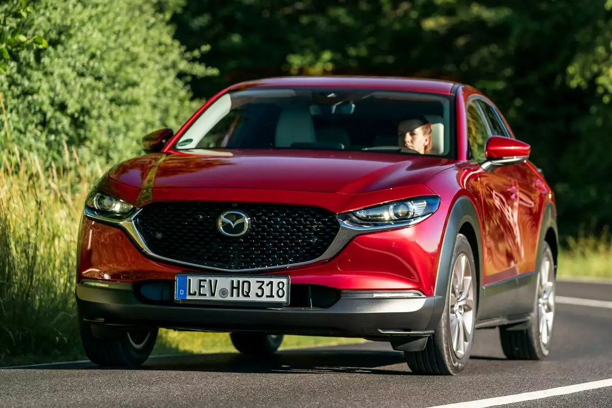 Mazda призупинила поставки в Росію моделі Mazda 3 через дії уряду РФ 22796_4