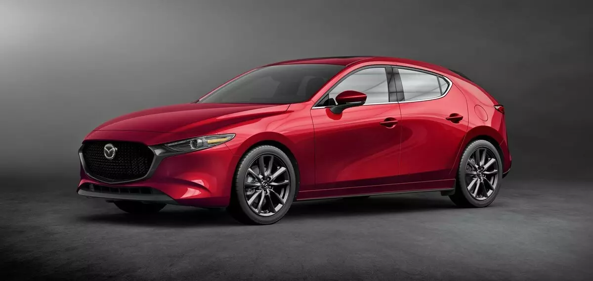 Mazda tuntun 3: Idaduro ti o rọrun ati awakọ kẹkẹ mẹrin ni irisi aṣayan 22806_7