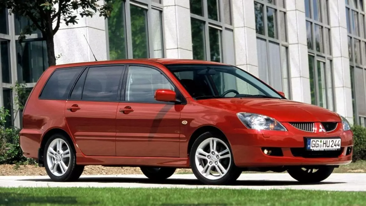Suratda: Mitsubishi lashkar Vagon '2003-2005 yil