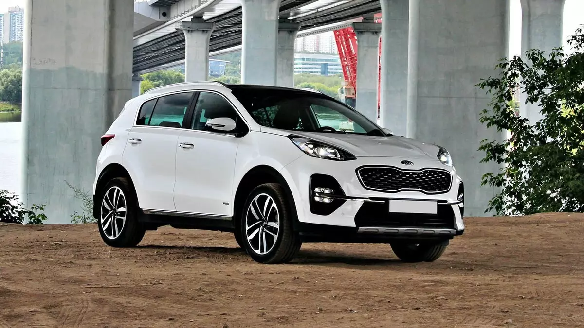 Testimi i asistentëve elektronikë të shoferit në Kia Sportage 22924_2