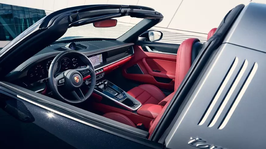 Новий Porsche 911 Targa: дах ховається під прозорий «ковпак» на секунду швидше 23006_5