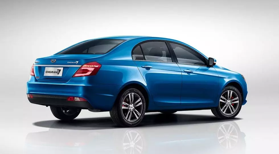 Aggiornato Geely Emgrand 7, versione per la Russia